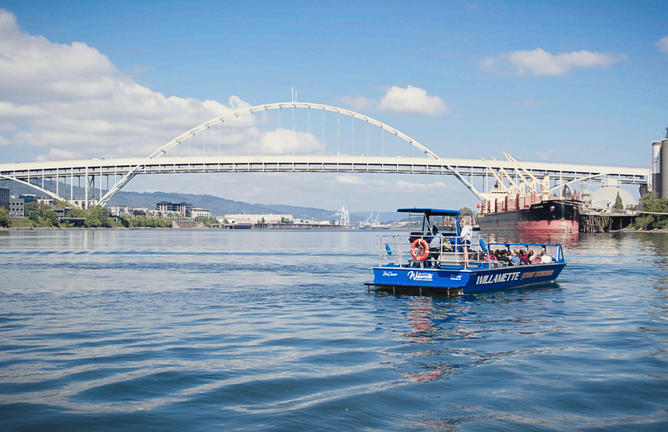 Willamette Jetboat Excursions | Scenic Jet Boat Tours in Oregon